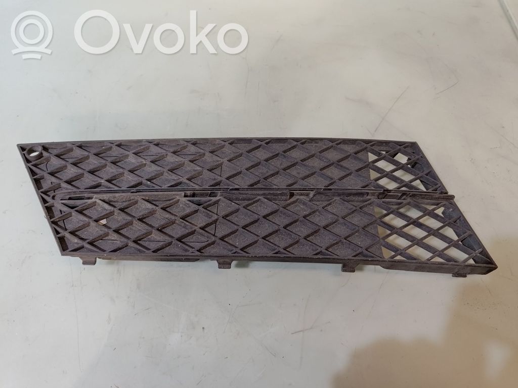 51117178098 BMW 5 E60 E61 Grille inférieure de pare-chocs avant, 8,40 ...