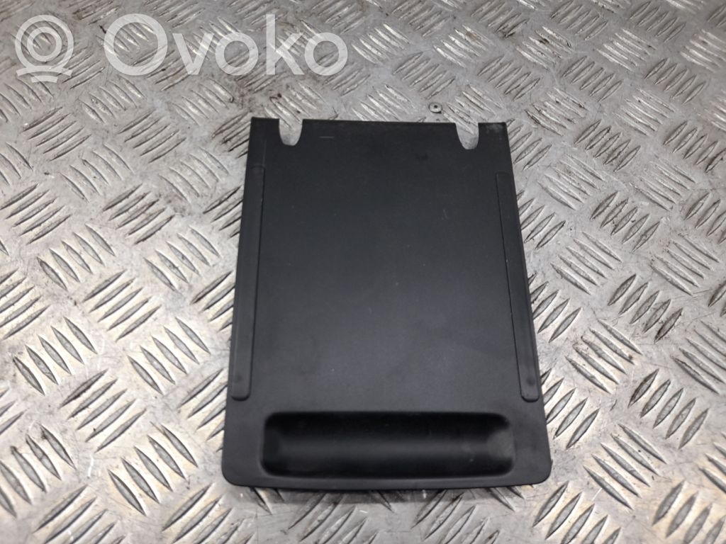5M0864245A Volkswagen Tiguan Dashboard center trim panel, €9.00 | RRR