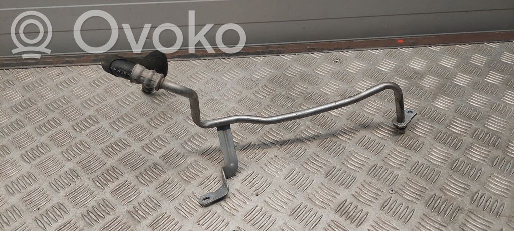 8R0317825N Audi Q5 SQ5 Gearbox oil cooler pipe/hose, €30.00 | RRR