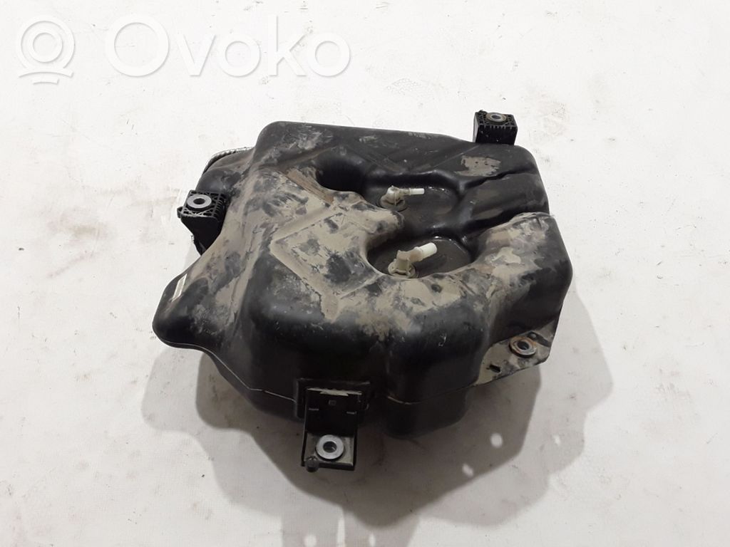 8R0131877N Audi Q5 SQ5 AdBlue liquid reservoir, €288.00 | RRR