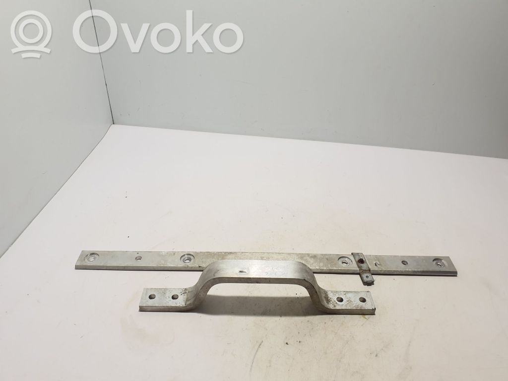 A2066190200 Mercedes-Benz C W206 Support / crochet de silencieux d ...