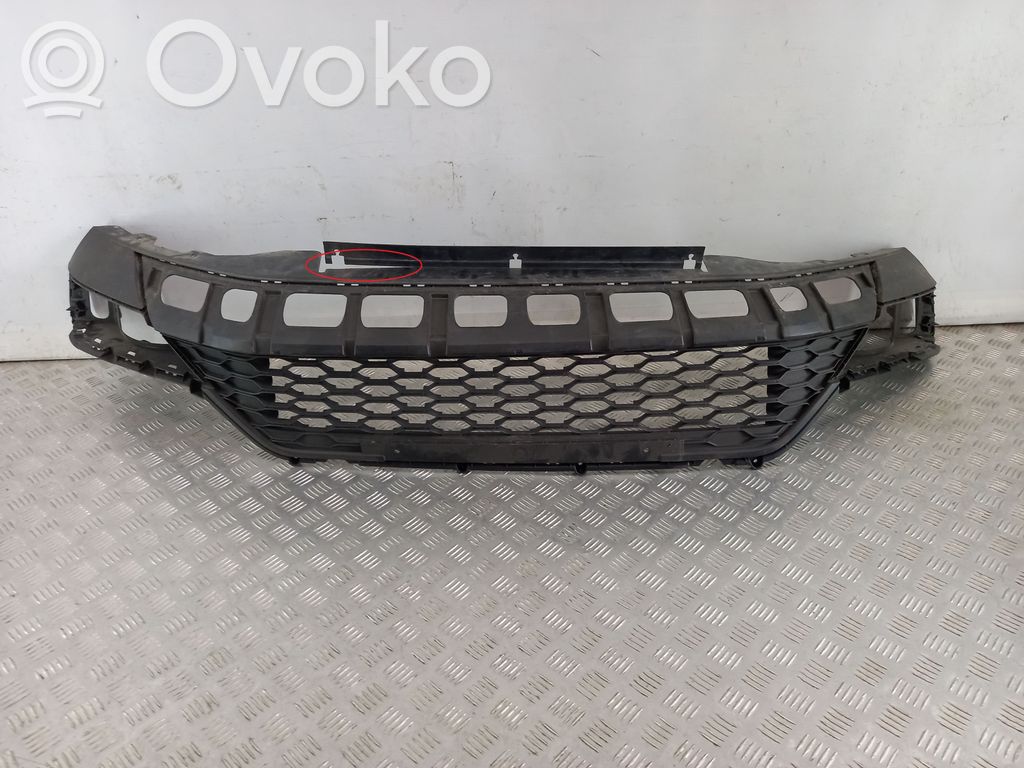 2GA805903D Volkswagen T-Roc Front bumper lip, €30.00 | RRR