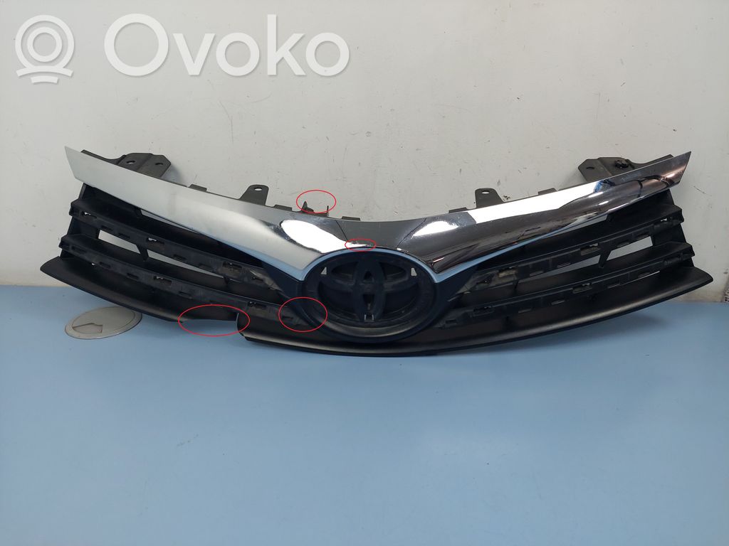 5311402270 Toyota Corolla E160 E170 Grille calandre supérieure de pare ...