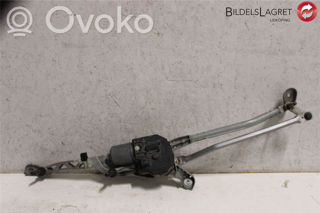 A2048201040 Mercedes-Benz C W204 Moteur d'essuie-glace, 22,33 € | OVOKO