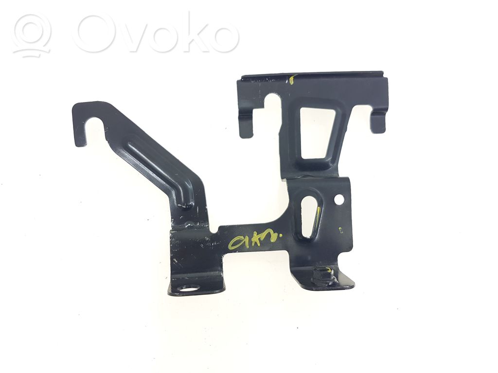 GN158T234 Ford Ecosport Radiator mount bracket, €9.60 | RRR