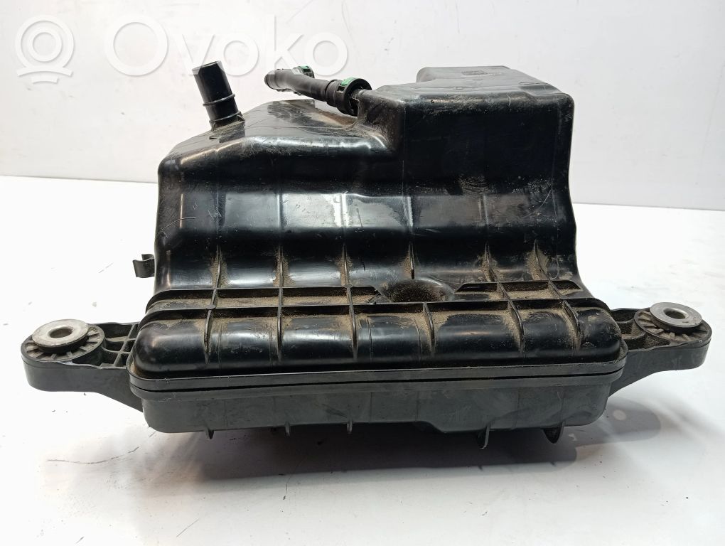 A2054702002 Mercedes-Benz E W213 AdBlue liquid reservoir, €400.00 | RRR