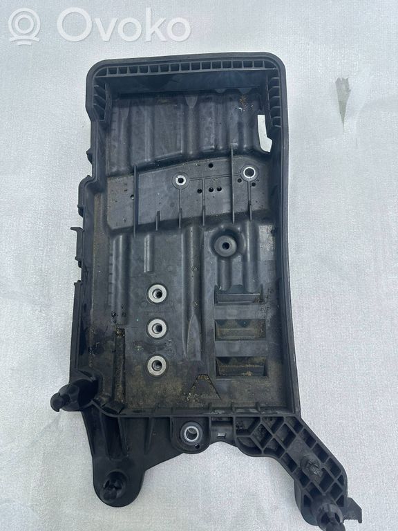 5QF915325B Volkswagen Tiguan Battery box tray, €23.53 | RRR