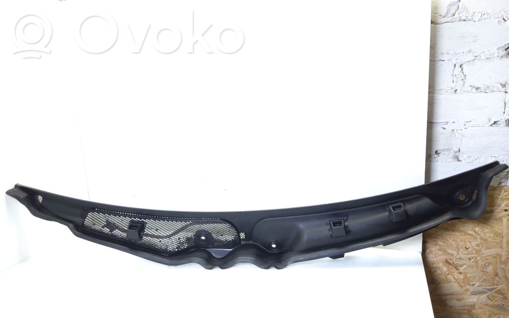 A2048302813 Mercedes-Benz C W204 Wiper trim, €21.68 | RRR