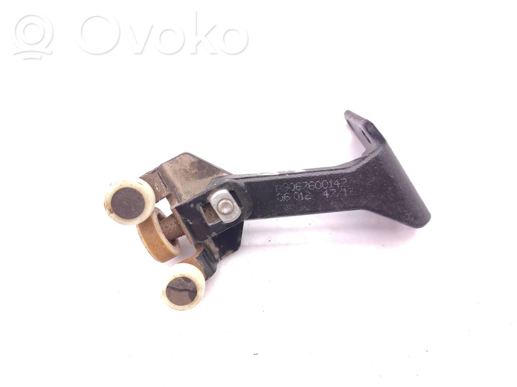 A9067600147 Mercedes-Benz Sprinter W906 Sliding door upper roller guide ...