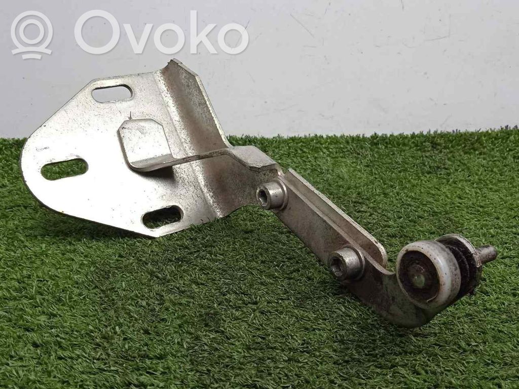 3804682 Iveco Daily 6th gen Sliding door upper roller guide/hinge, €32. ...