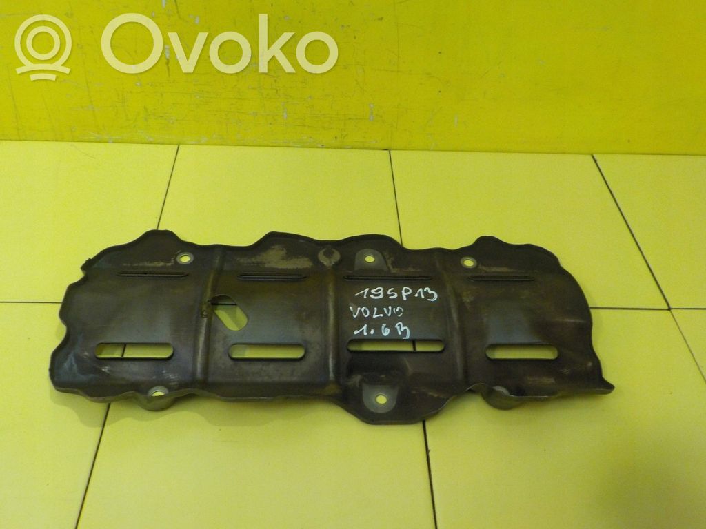 19SP13 Volvo S60 Other engine bay part, €10.59 | RRR