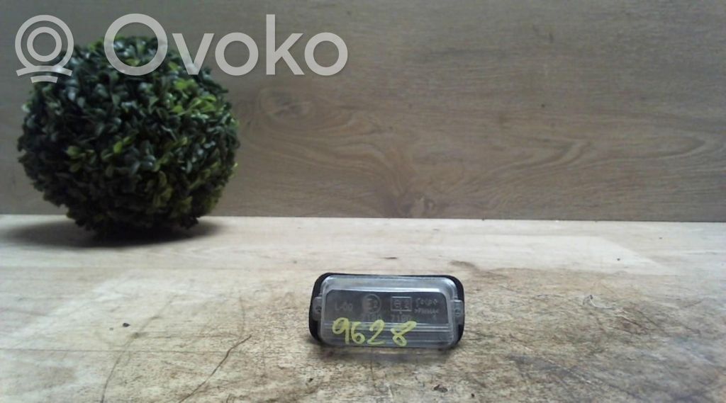Peugeot 5008 Number plate light, €23.00 | RRR