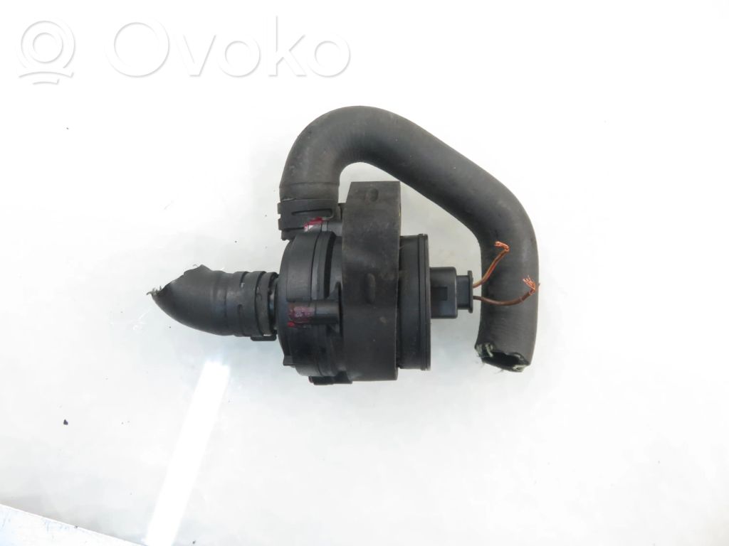 3130591163 Mercedes-Benz CLA C117 X117 W117 Pompe à eau de liquide de ...