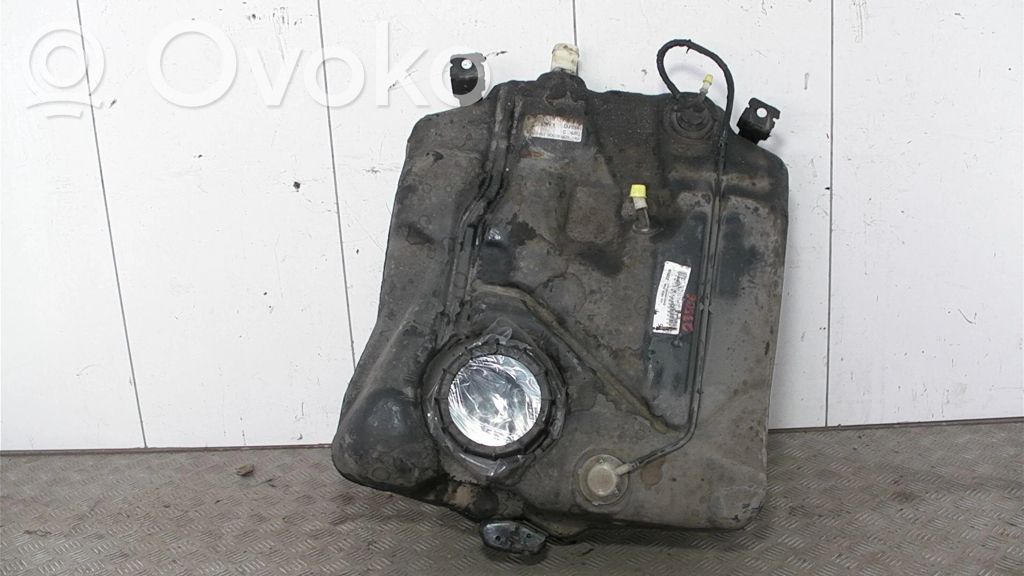 2330657 Ford Focus Fuel tank, €134.78 | RRR