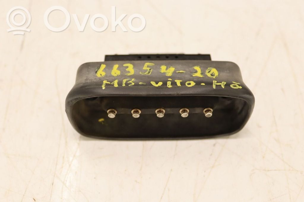 A6398200654 Mercedes-Benz Vito Viano W447 Sliding door contact joint, € ...
