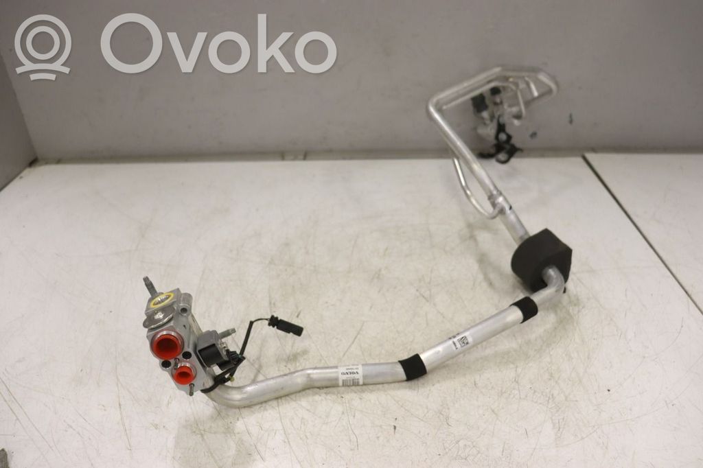 31694258 Volvo XC90 Air conditioning (A/C) pipe/hose, €142.30 | RRR