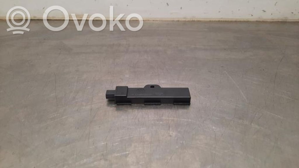 65205A5D3C0 BMW i4 Keyless system antenna, €41.02 | RRR