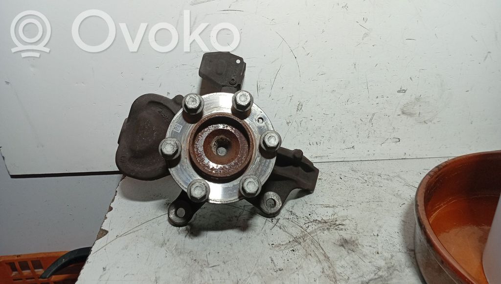 A9073320000 Mercedes-Benz Sprinter W907 W910 Front wheel hub spindle ...
