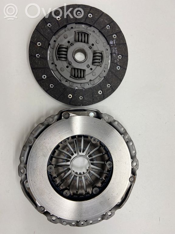 324025510 Mercedes-Benz Sprinter W906 Clutch set kit, €150.00 | RRR