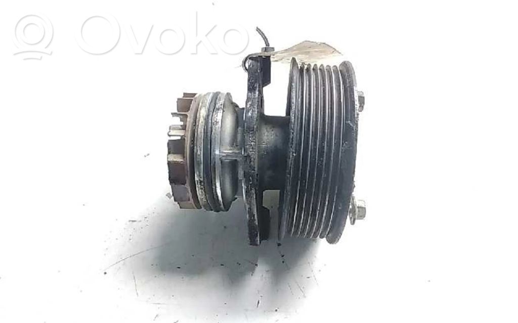 8200357354D Nissan Qashqai Water pump, €26.20 | RRR