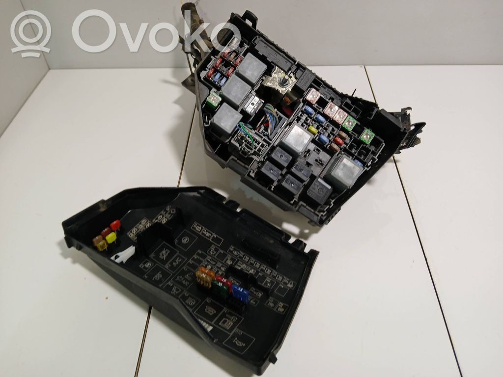6G9T14A067AB Land Rover Freelander 2 - LR2 Boîte à fusibles, 13,54 ...