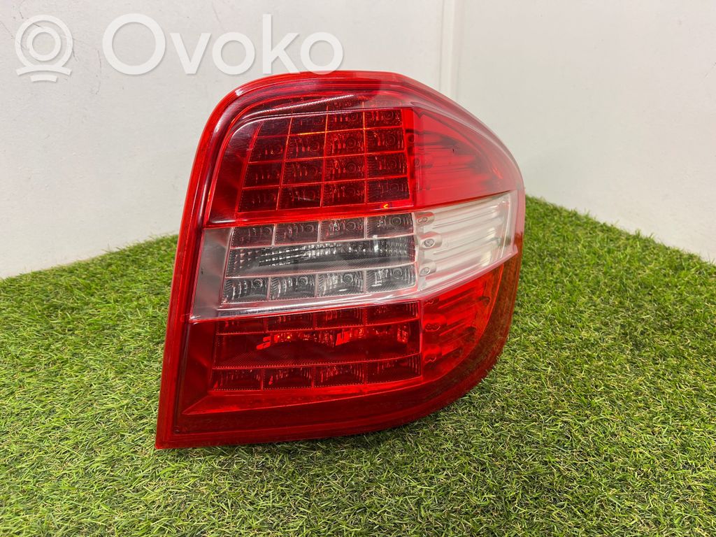 A1649064300 Mercedes-Benz ML W164 Feux arrière / postérieurs, 300,00 ...