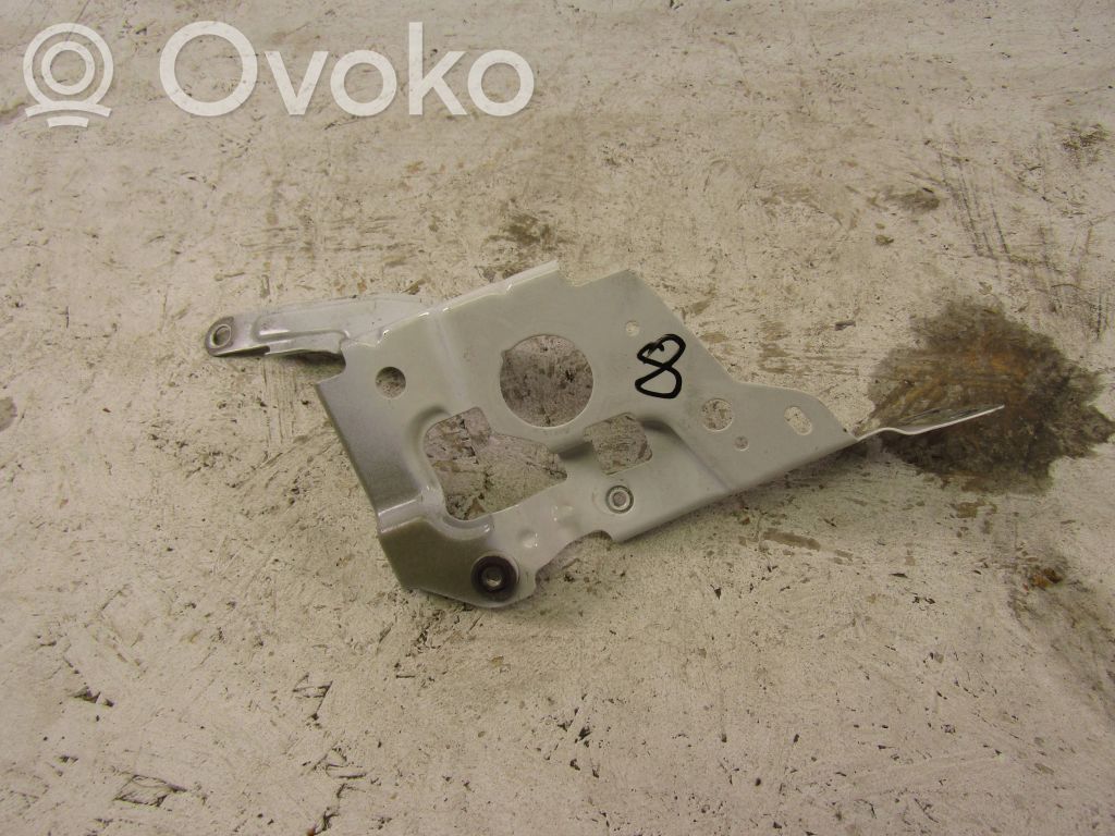 7419402 BMW 3 G20 G21 Fender mounting bracket, €47.06 | RRR