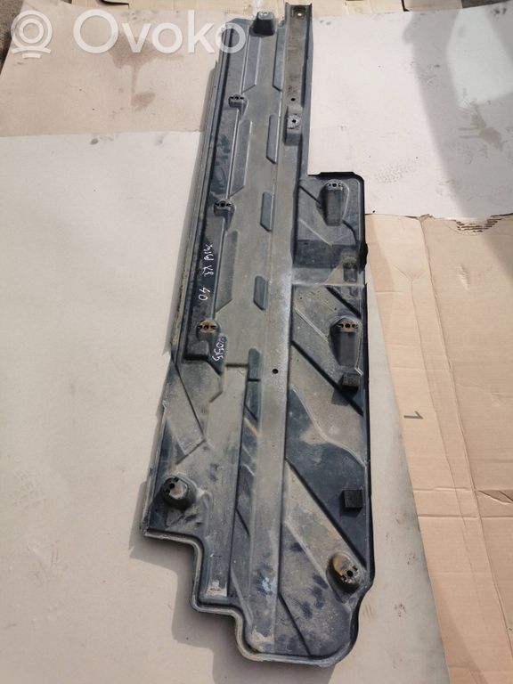 A2046100708 Mercedes-Benz C W204 Center/middle under tray cover, €40.00 ...