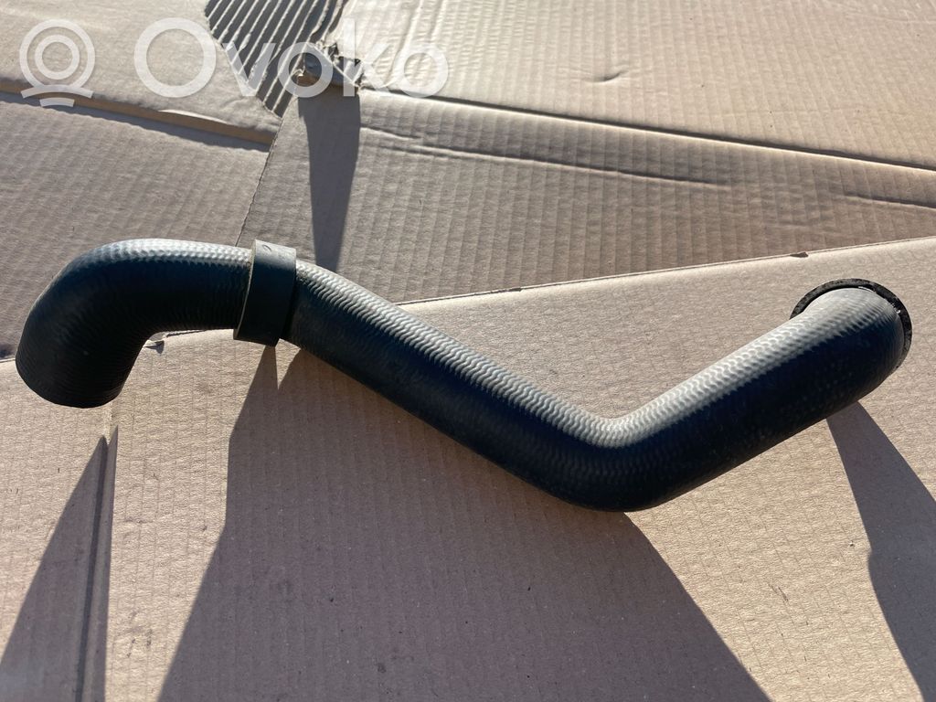 2095012182 Mercedes-Benz CLK A209 C209 Moottorin vesijäähdytyksen putki ...