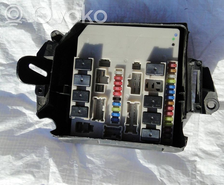 233293D Renault Clio III Fuse module, €141.18 | RRR