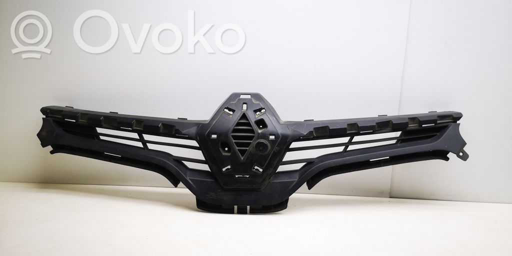 623108469R Renault Megane III Front bumper upper radiator grill, €27.50 ...