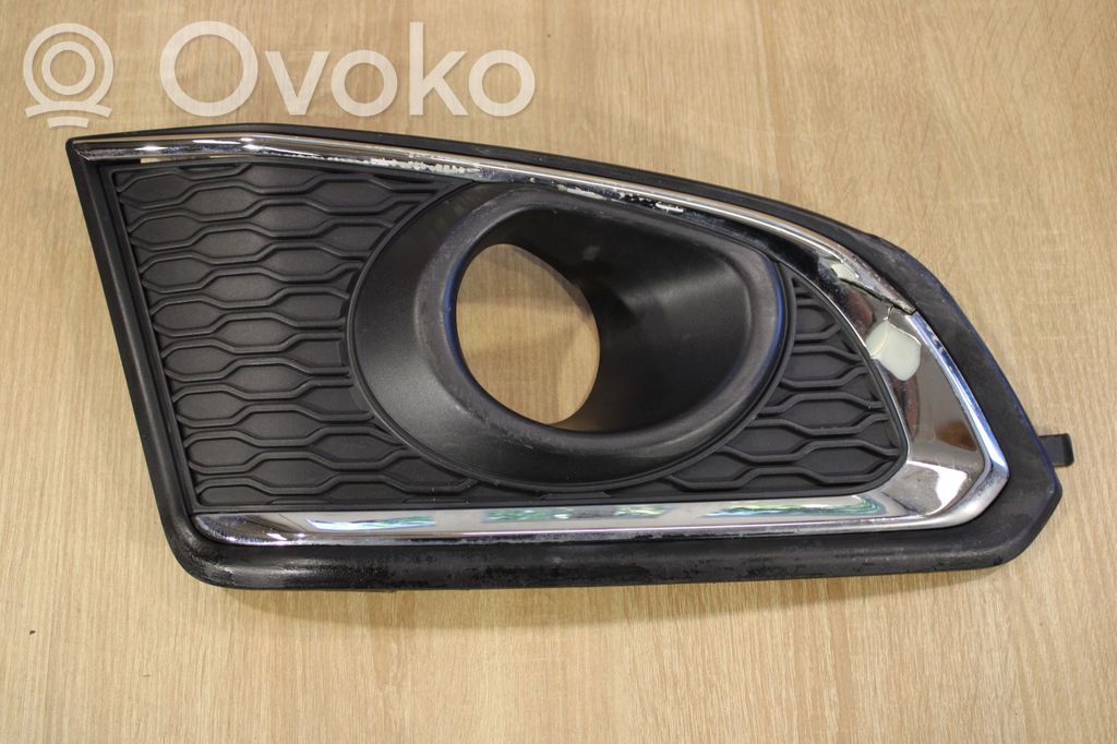 Chevrolet Captiva Front fog light trim/grill, €35.06 | RRR