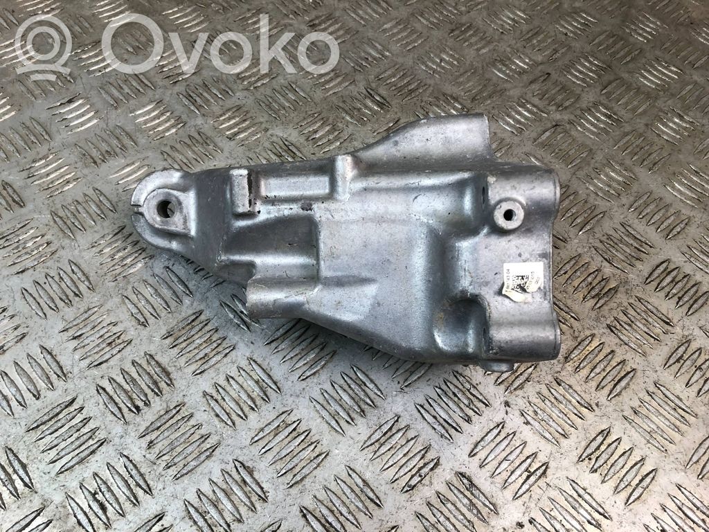 A2462400617 Mercedes-Benz CLA C117 X117 W117 Engine mount bracket, €10. ...