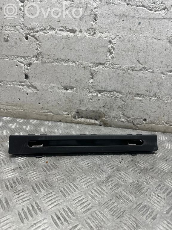 A0008900397 Mercedes-Benz E AMG W213 Soporte de apoyo del triángulo de ...