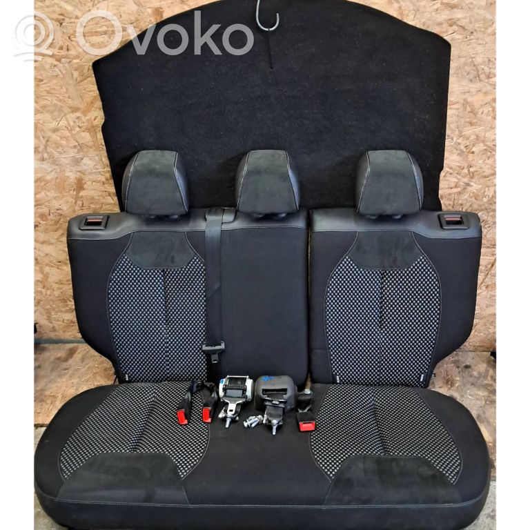 Citroen DS3 Second row seats, €134.12 | RRR