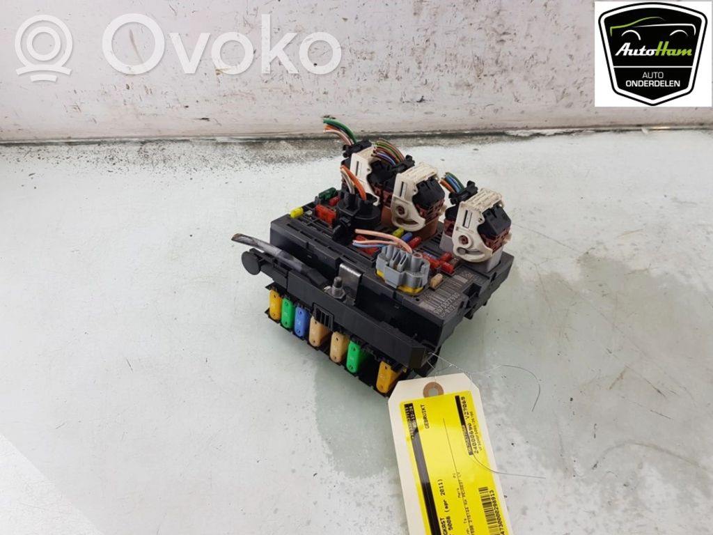 9675877980 Peugeot 5008 Boîte à fusibles, 180,00 € | OVOKO