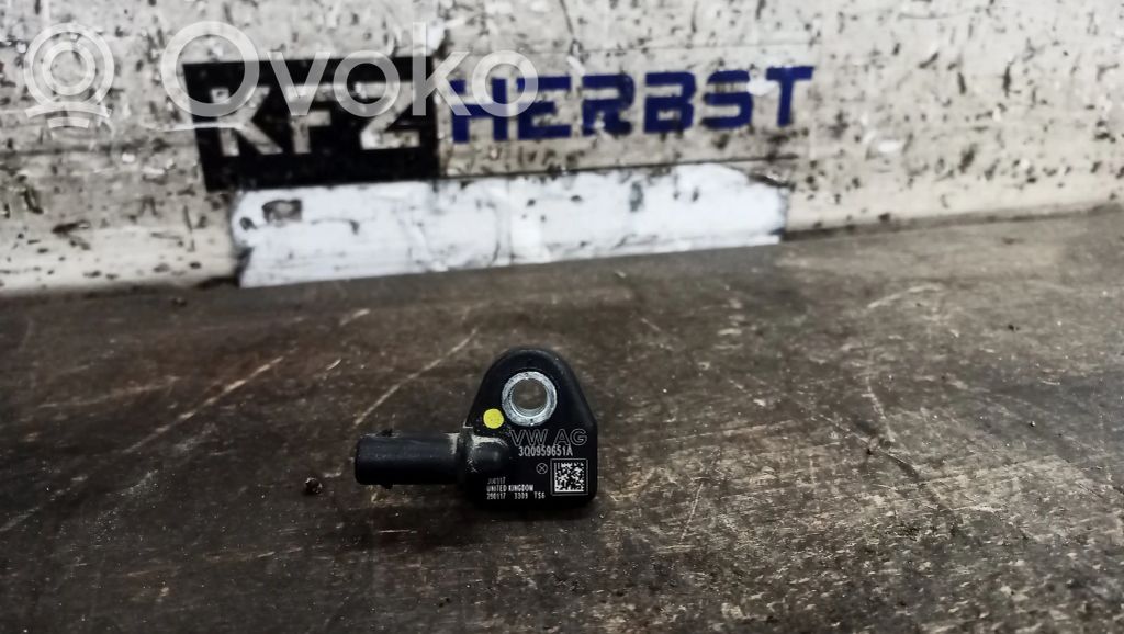 3Q0959651A Volkswagen PASSAT B8 Airbag deployment crash/impact sensor ...