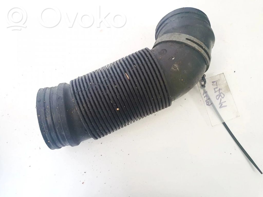 1k0129684b Volkswagen PASSAT B6 Tube d'admission d'air, 13,10 € | OVOKO