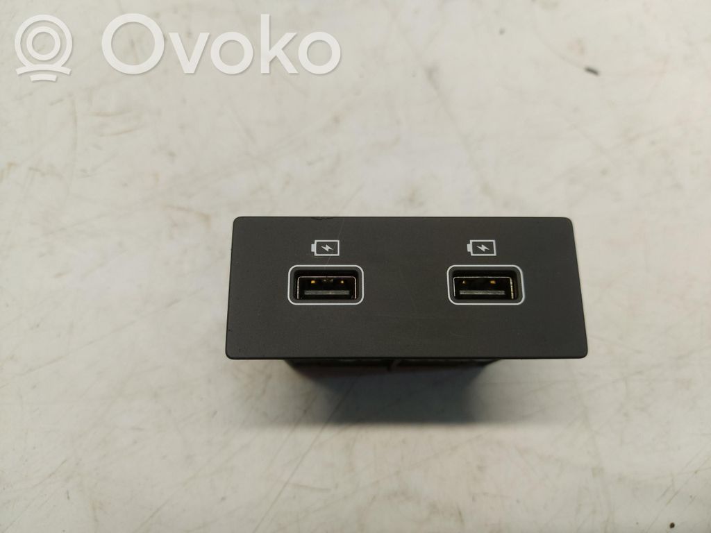 280230033R Renault Arkana Connecteur/prise USB, 23,29 € | OVOKO