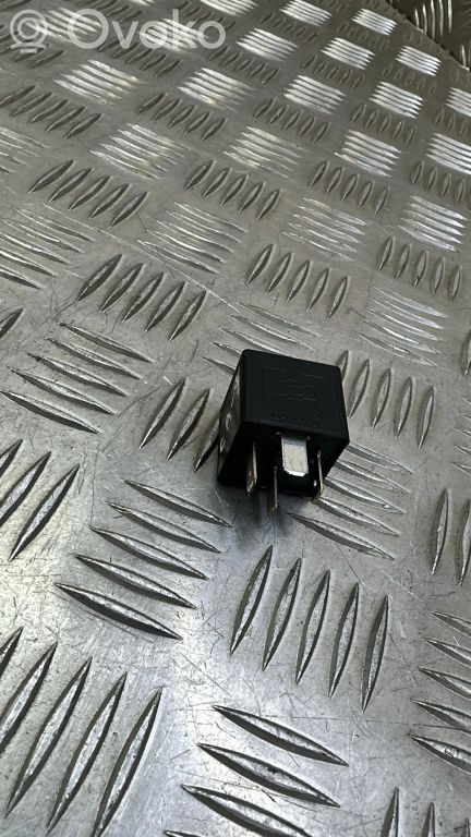8K0951253 Audi Q5 SQ5 Other relay, €5.00 | RRR