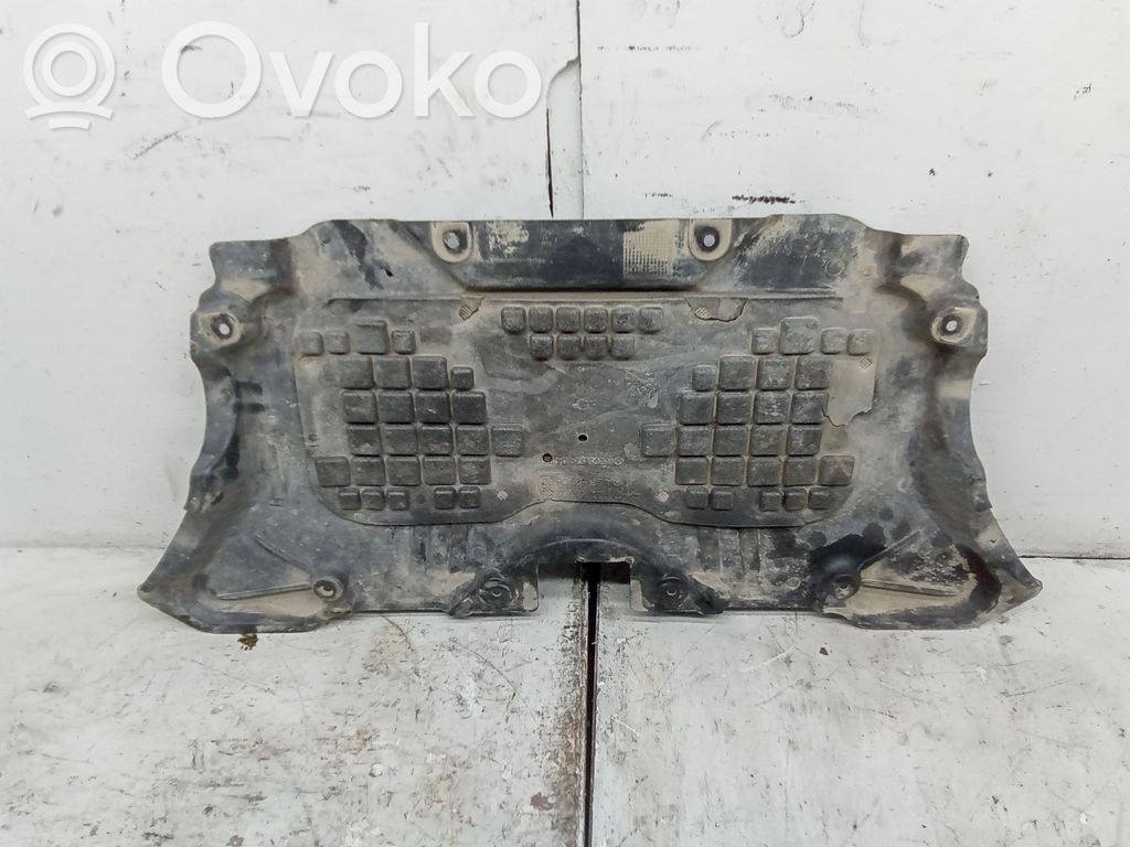 A2135200800 Mercedes-Benz E W213 Engine splash shield/under tray, €40. ...