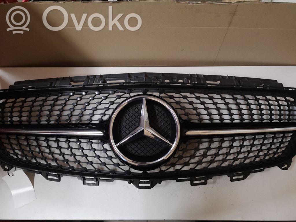 A2388880100 Mercedes-Benz E W238 Front bumper upper radiator grill, € ...