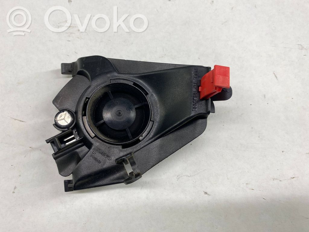 8633992 Volvo V70 Enceinte de plage arrière, 5,76 € | OVOKO