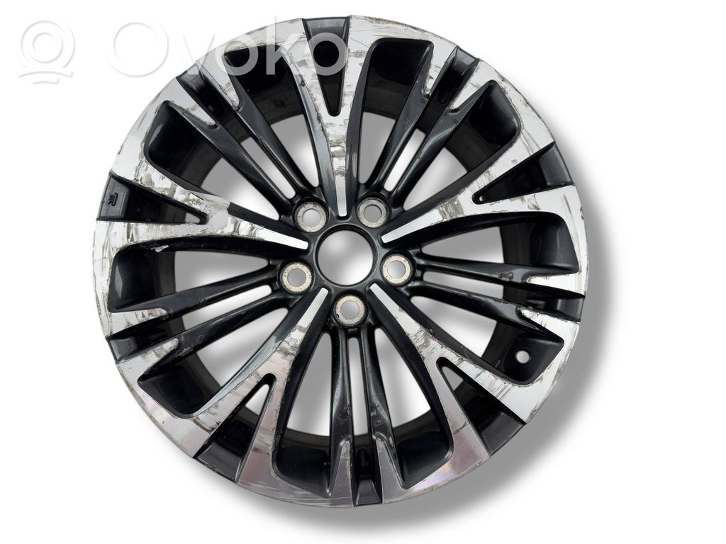 426110DK90 Toyota Yaris Cross Jante alliage R18, 200,00 € | OVOKO