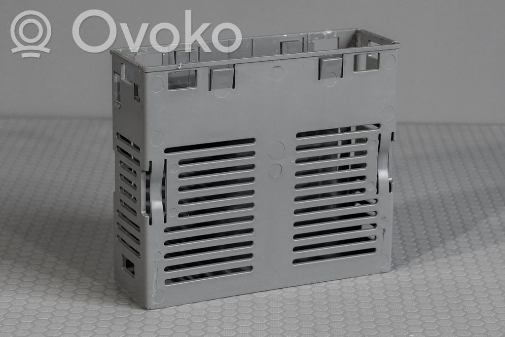 A9438400124 Mercedes-Benz Sprinter W907 W910 Autres pièces intérieures ...