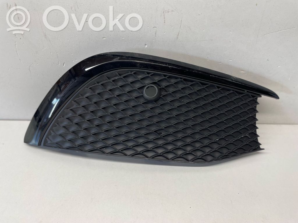A2138853003 Mercedes-Benz E W213 Grille inférieure de pare-chocs avant ...