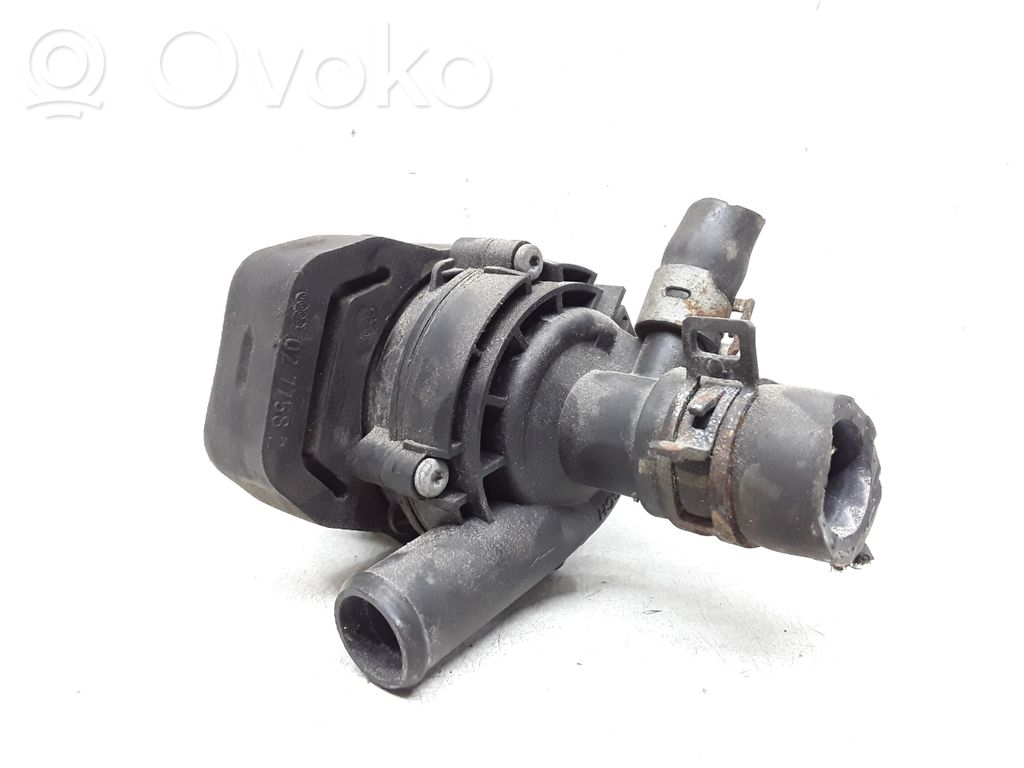 A2118350028 Mercedes-Benz E W212 Pompe à eau de liquide de ...