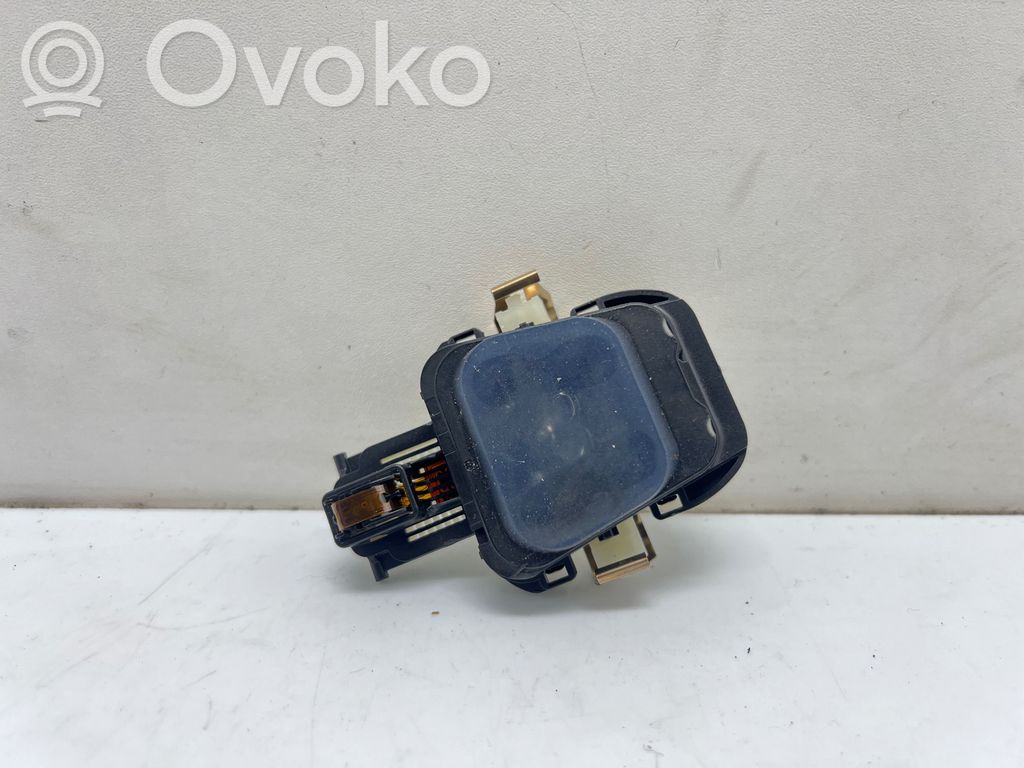 A213900 Mercedes-Benz C W205 Capteur de pluie, 28,00 € | OVOKO
