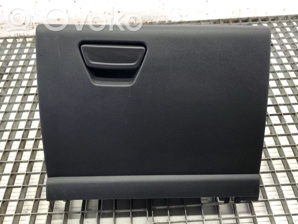 FV41-S06044-AEW Ford Kuga II Glove box set, €12.68 | RRR