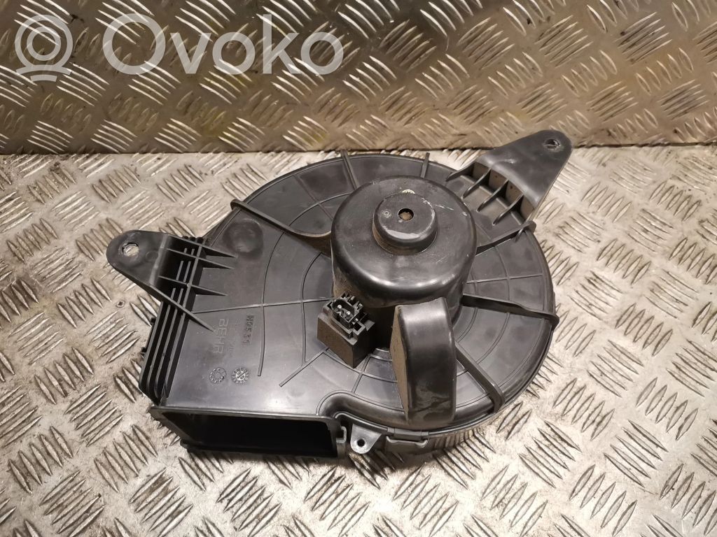 0008358004 Mercedes-Benz Vito Viano W639 Heater fan/blower, €35.00 | RRR